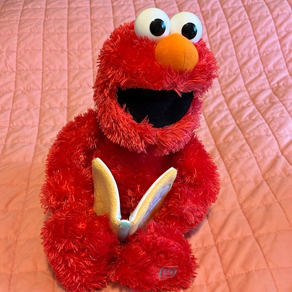Sesame Street | Toys | Talking Elmo By Sesame Street Recites Nursery ...
